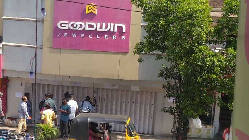 Goodwin Jewellers scam: मुंबई में एक और बड़ा घोटाला, गुडविन स्टोर्स के ...