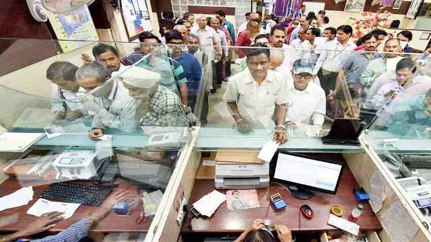 Bank Holidays: बैंक से जुड़े काम पहले निपटा लें, Holi वाले हफ्ते में ...