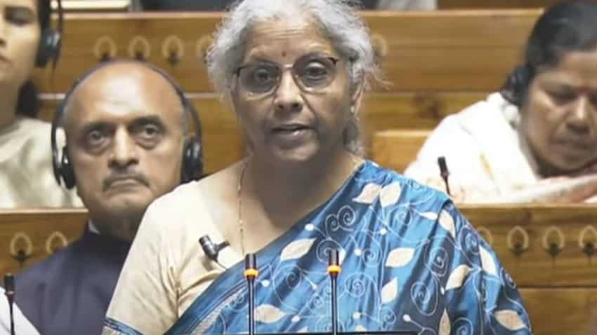 वित्त मंत्री निर्मला सीतारमण ने कहा साल 2014 के बाद देश को मिला 7 Iit