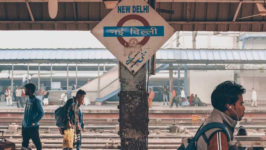 Pahalgam Terror: सैलानियों के लिए रेलवे ने बढ़ाया मदद का हाथ, कटरा से ...