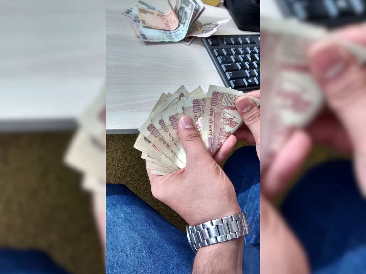 5 factors that may push Rupee towards 69 to a dollar during the year ...