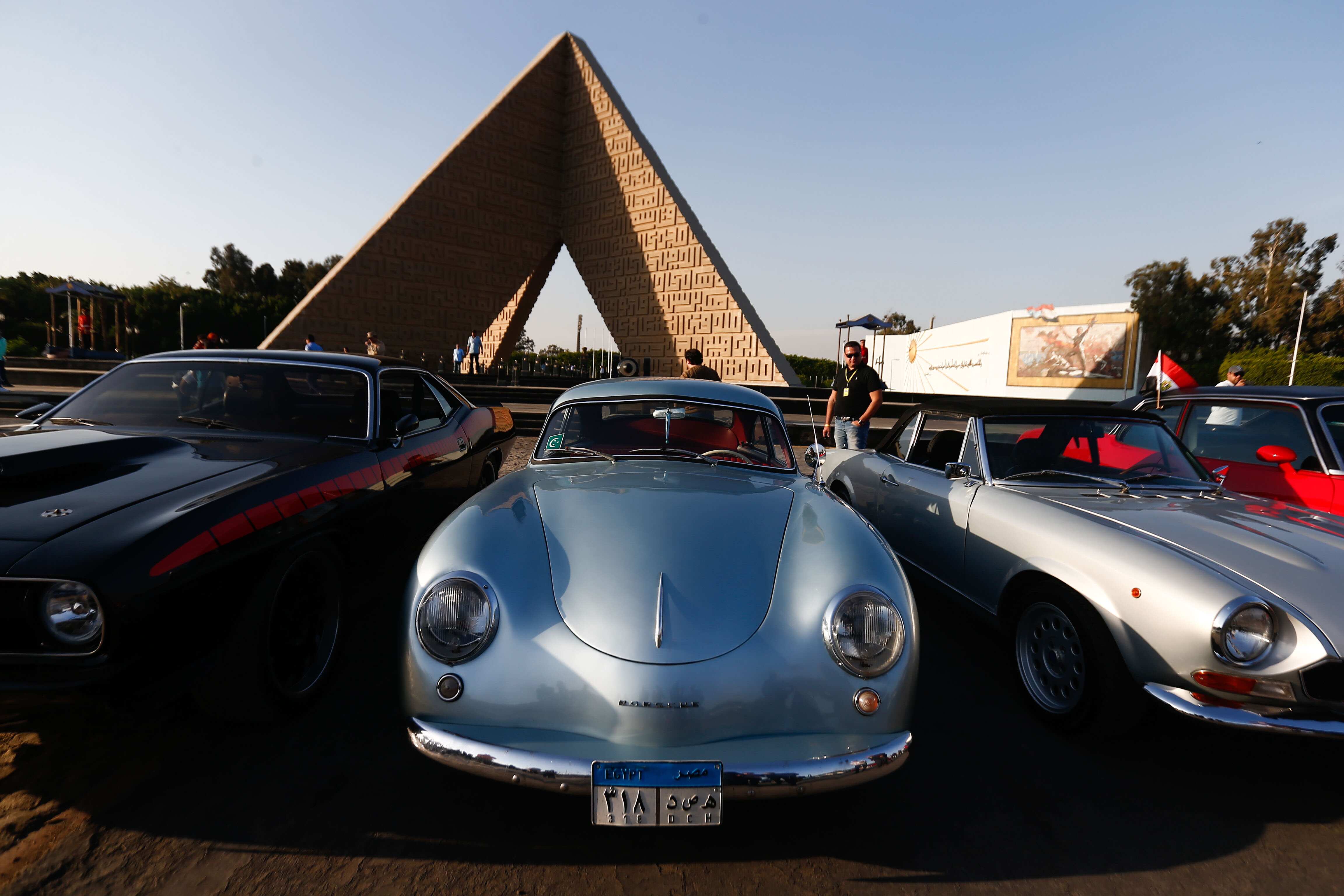 Car sales decline marginally in May; CV sales rise by robust 17% | Zee ...