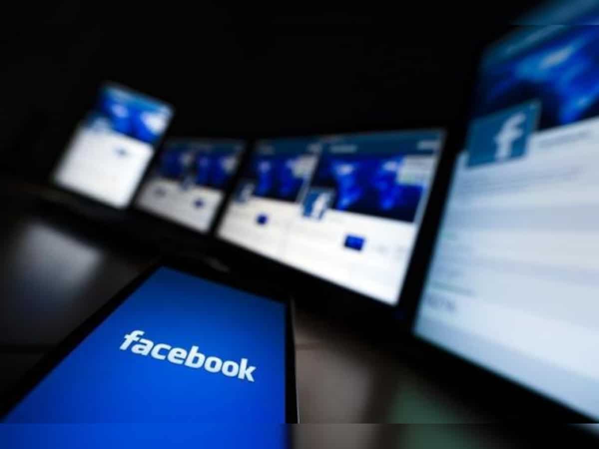 After Whatsapp Facebook Messenger Rolls Out Encryption Feature Zee