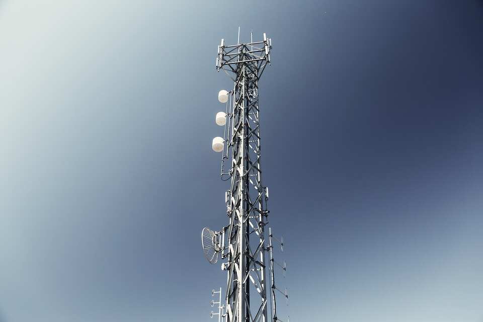 Spectrum Auction: Telecom industry to mount debt worth Rs 4.25 lakh crore