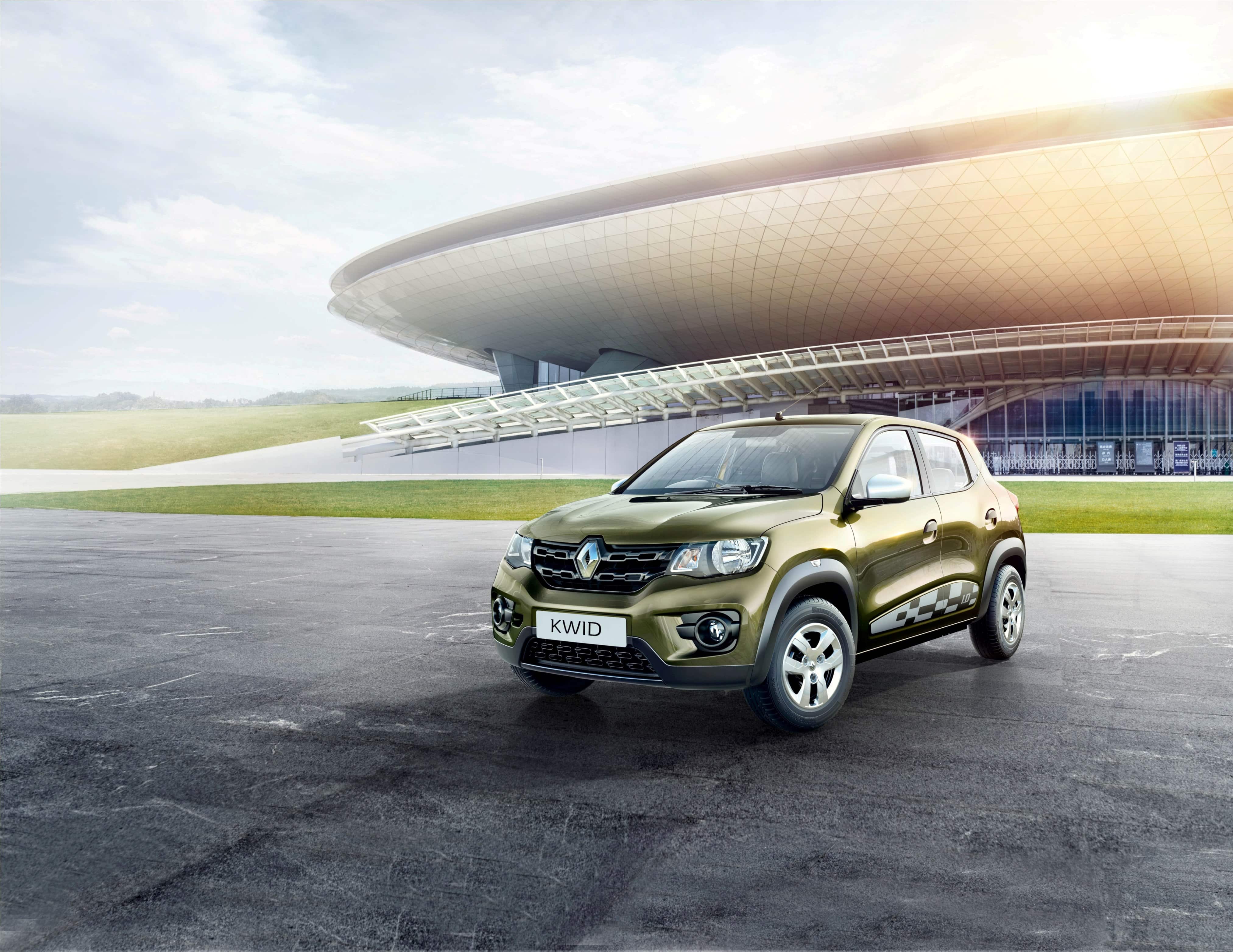 Renault launches new Kwid AMT priced at Rs 4.25 lakh | Zee Business