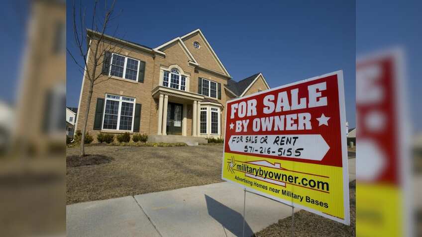 US services sector accelerates in November: ISM