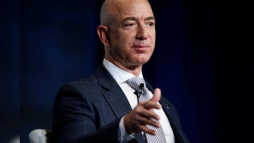 Washington Post software deal a double win for Jeff Bezos