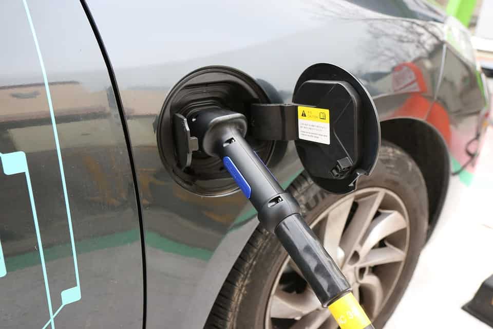 Indian Oil with Ola launches first charging station for electric vehicles