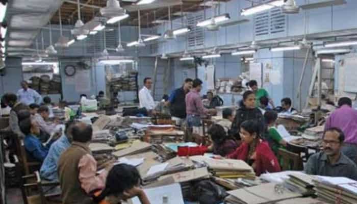 Standard deduction to benefit central govt employees | Zee Business