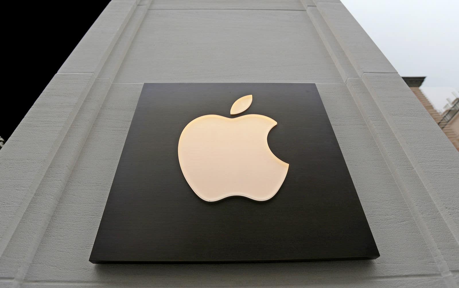 Apple's new privacy portal shows what user data it keeps