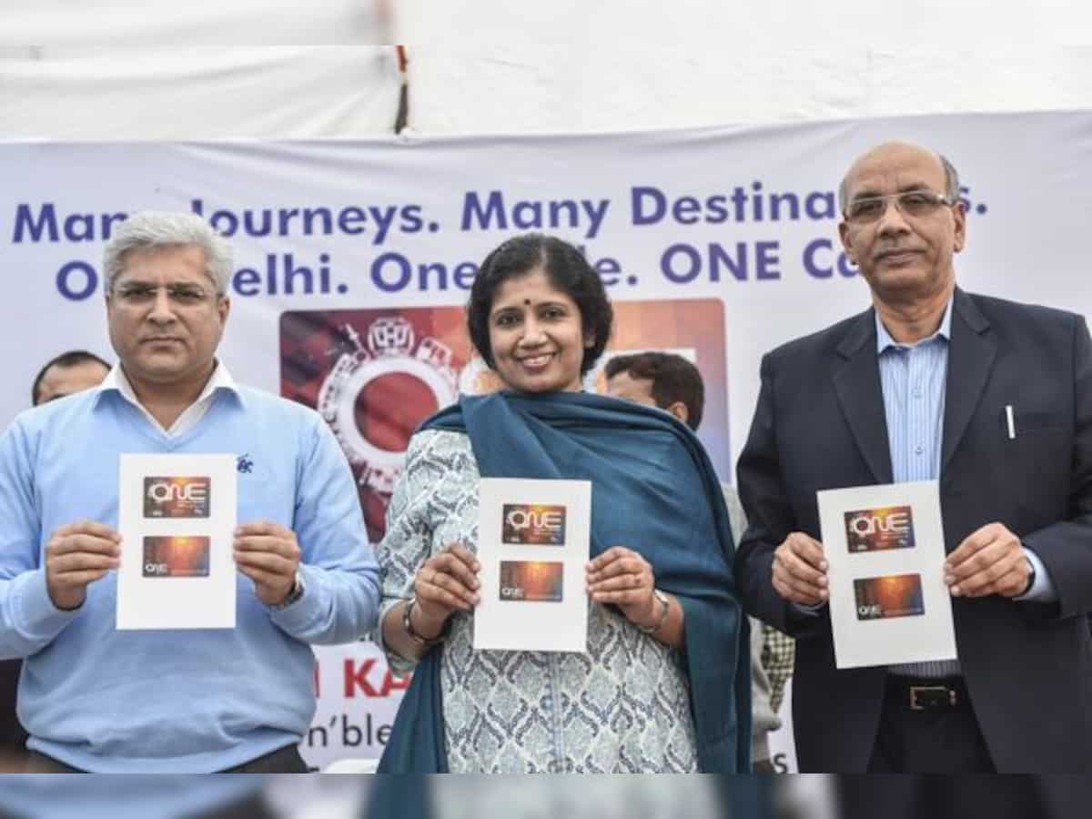 Delhi govt launches common mobility card for buses, metro trains | Zee ...