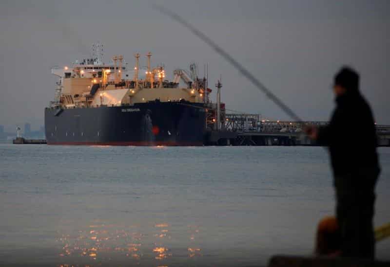 World's largest floating LNG platform starts production in Australia ...