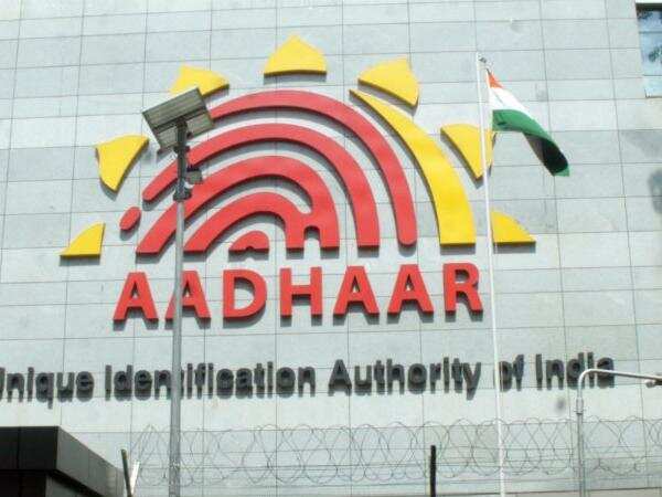 How To Lock Unlock Aadhaar Card Biometrics Retrieve Uid After Losing