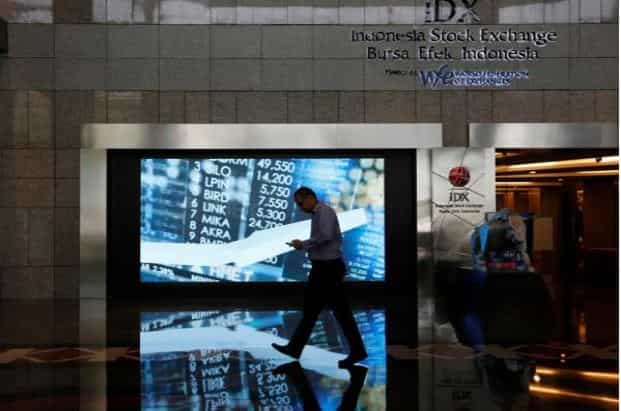 STOCK MARKET LIVE: Sensex, Nifty flat; Here are experts advice on ...