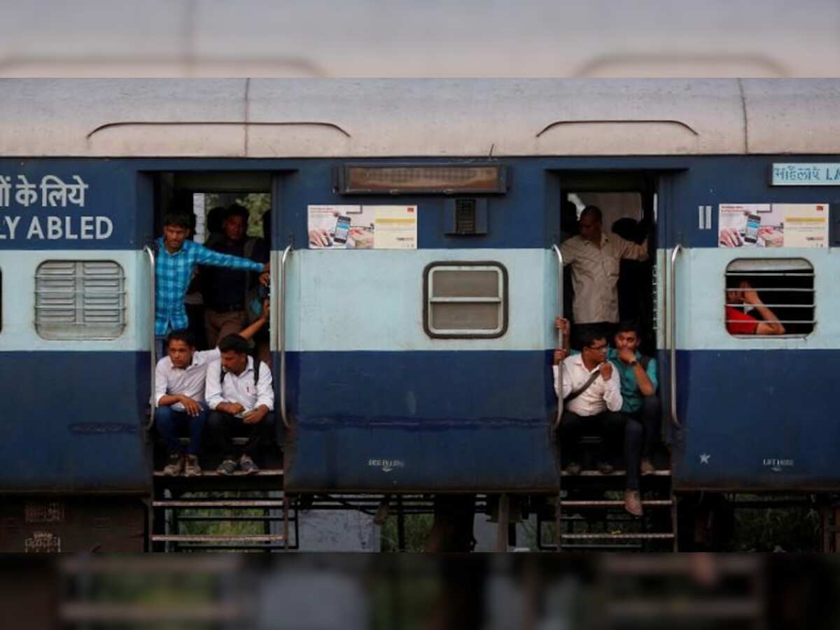 Indian Railways passengers alert! 19 Delhi-bound trains delayed due to fog | Zee Business