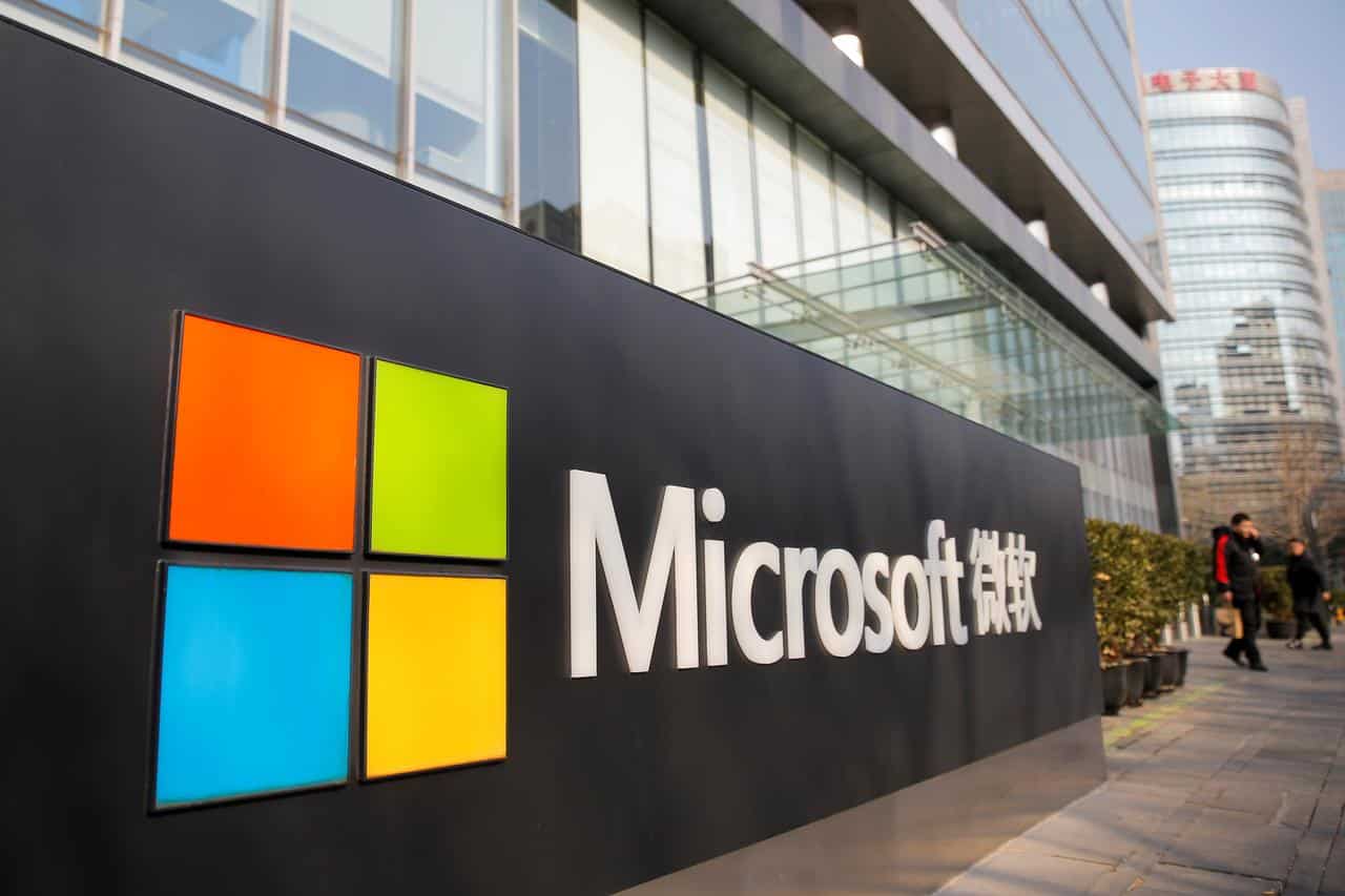 Microsoft cuts editorial staff, to replace them with AI: Report | Zee ...