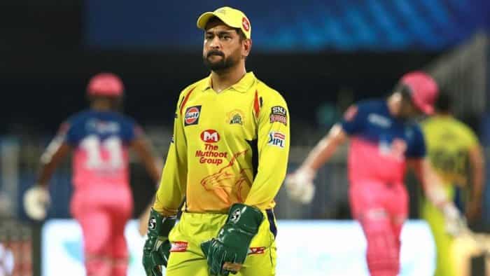 MS Dhoni angry! This move by Chennai Super Kings captain, made Umpire ...