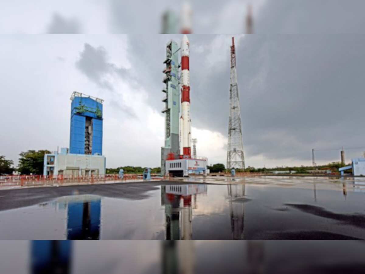 HAL delivers biggest ever cryogenic propellant tank to ISRO | Zee Business