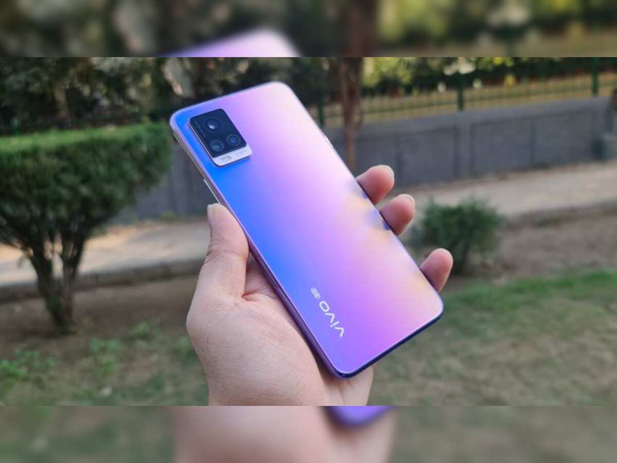 Vivo V20 Pro review: Hard to take your eyes off this one | Zee Business