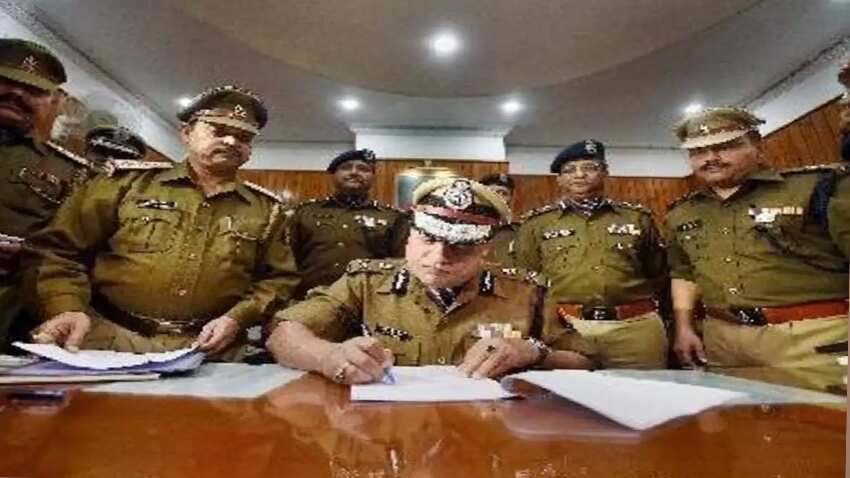 Centre clears empanelment of 29 IPS officers for DG-level posts | Zee ...