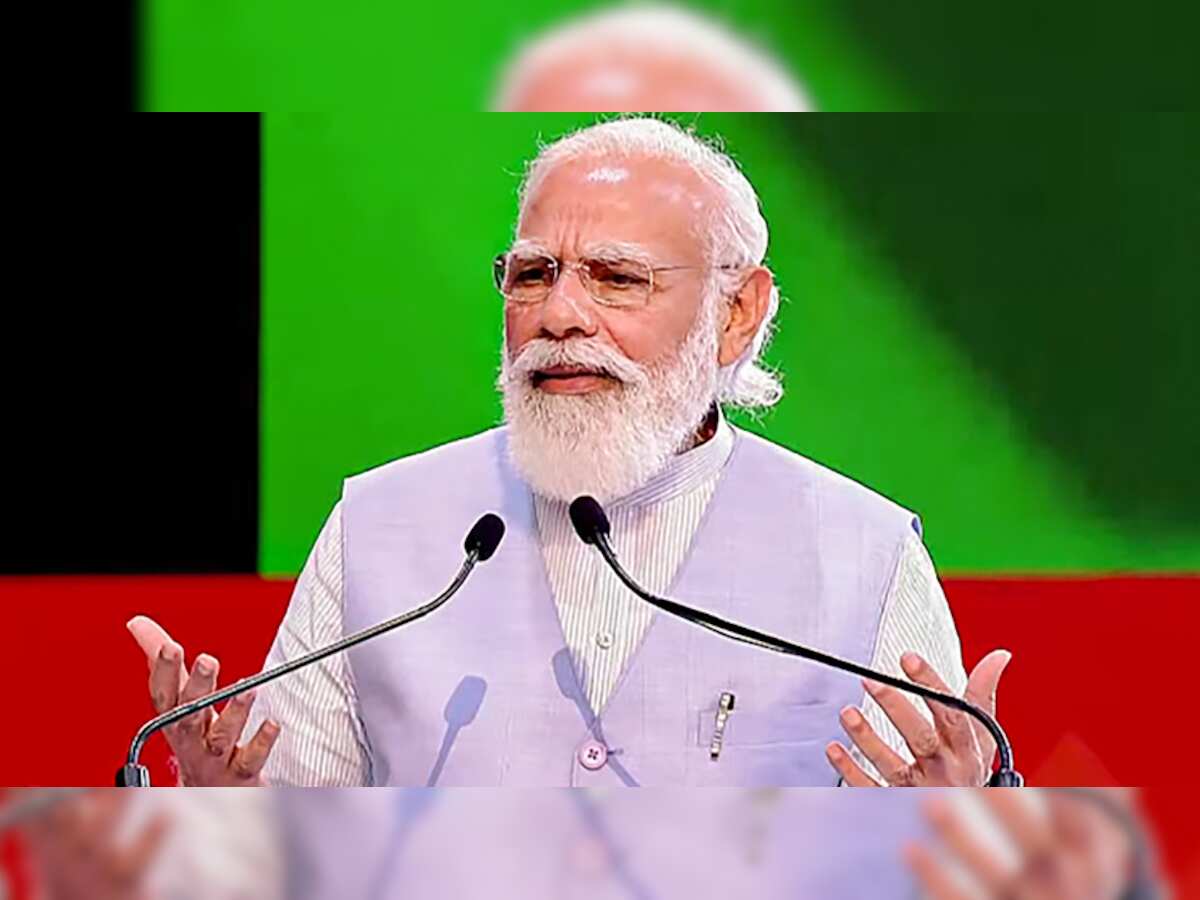 PM Narendra Modi hands over keys to 75,000 beneficiaries of central ...