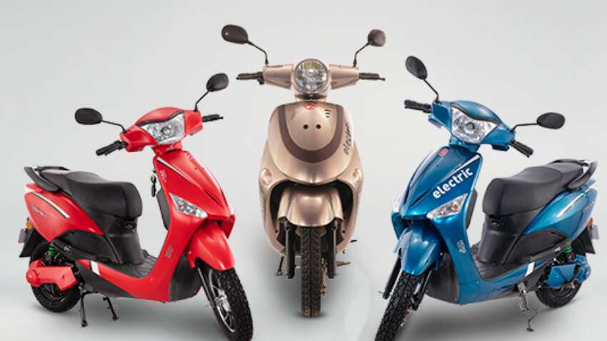 Hero Electric ties up with startup Charzer to install 1 lakh charging ...