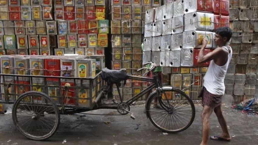 Centre, states meet to curb hoarding of edible oil amid rising prices ...