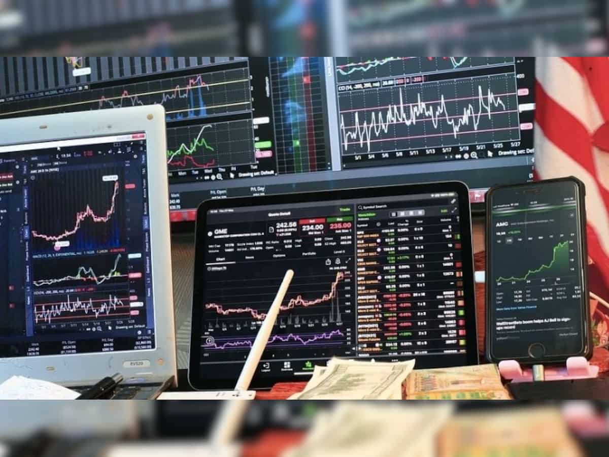 Stocks lose steam, bond markets suggest pain ahead for U.S. economy ...