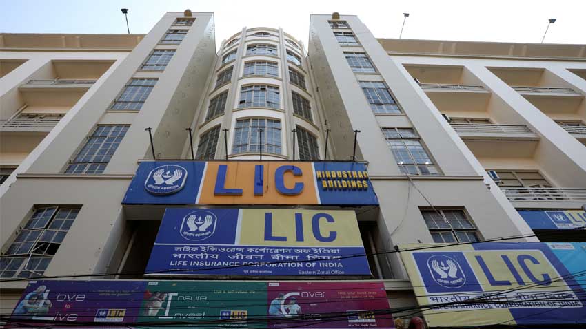LIC IPO Press Meet LIVE UPDATES: LIC 3.0 after listing, says LIC ... LIC IPO Press Meet LIVE UPDATES: LIC 3.0 after listing, says LIC ...