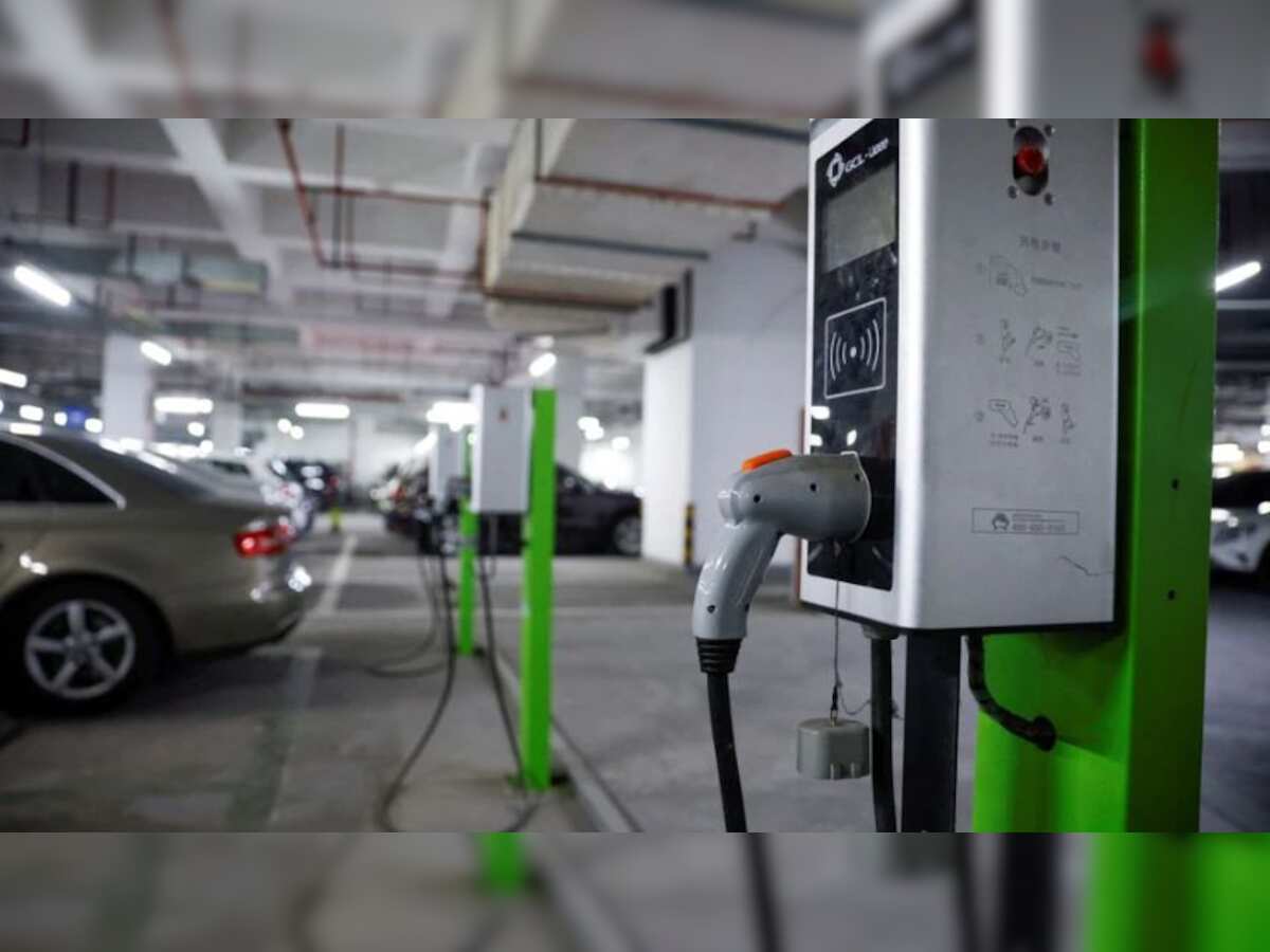 Technical challenges to delay EV solid-state battery deployment to 2030: Report | Zee Business