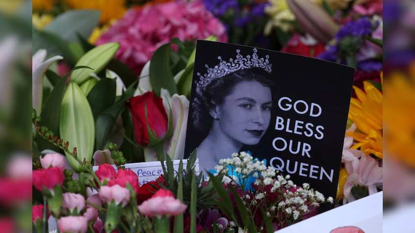 Queen concludes final journey to be laid at rest at Windsor