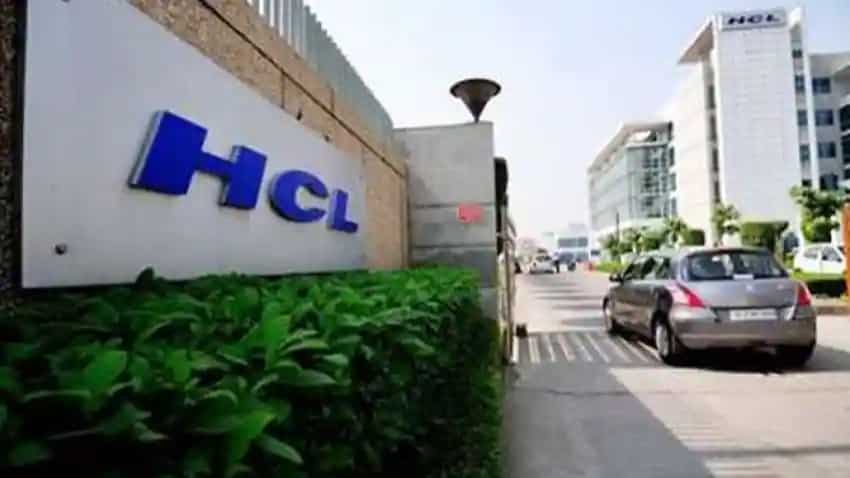 HCL Tech top gainer in Nifty IT pack, gains 2% ahead of Q2 results | Zee Business