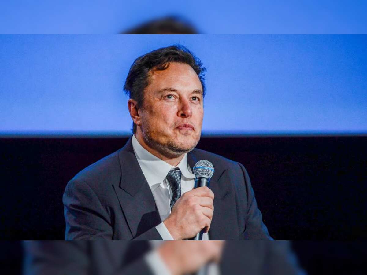 Elon Musk updates Twitter bio To 'Chief Twit', visits head office ahead ...
