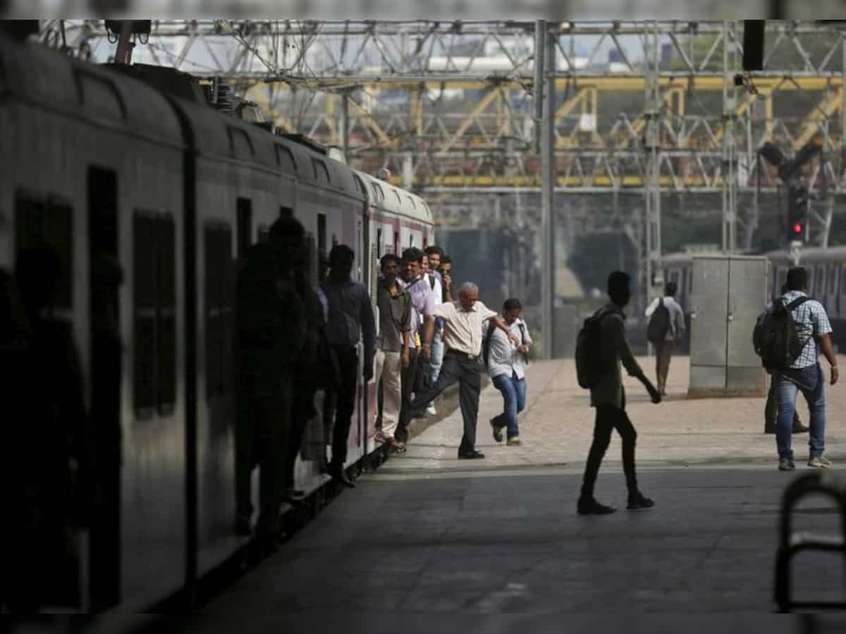 Trains Cancelled today, 21 December: 250 trains cancelled by Indian Railways; 14 diverted ...