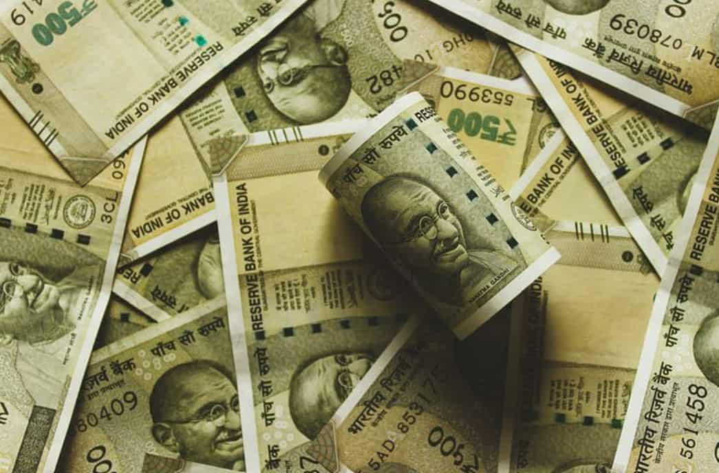 Rupee vs US Dollar today: INR falls by 7 paise to 82.86 against $ on ...
