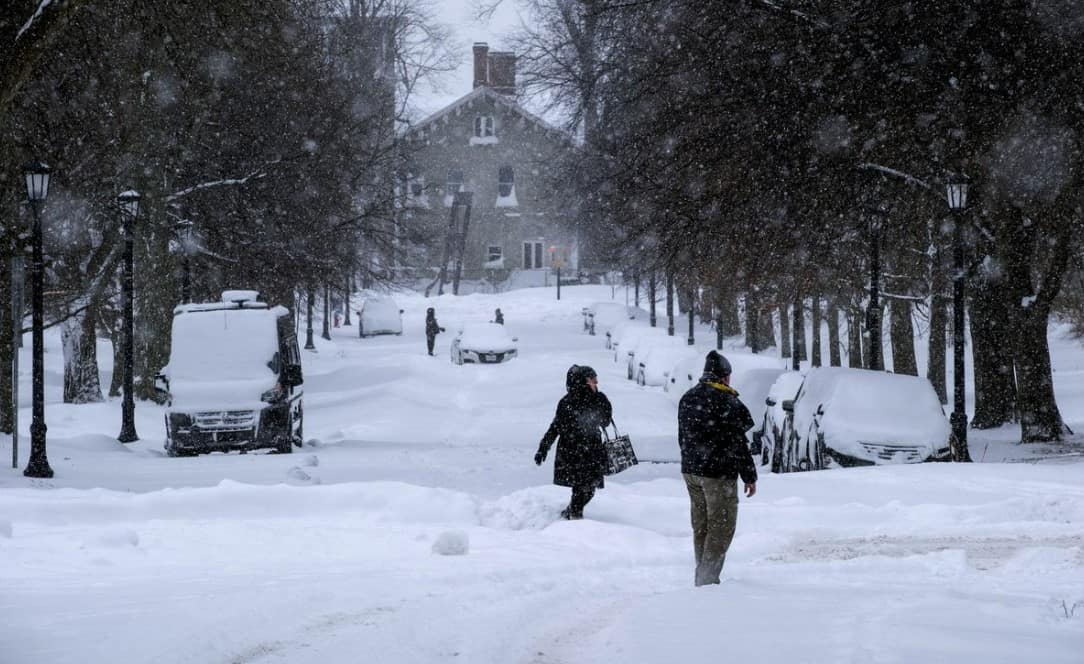 US Grinds To A Standstill As Fierce Snowstorm Continues To Destruct ...