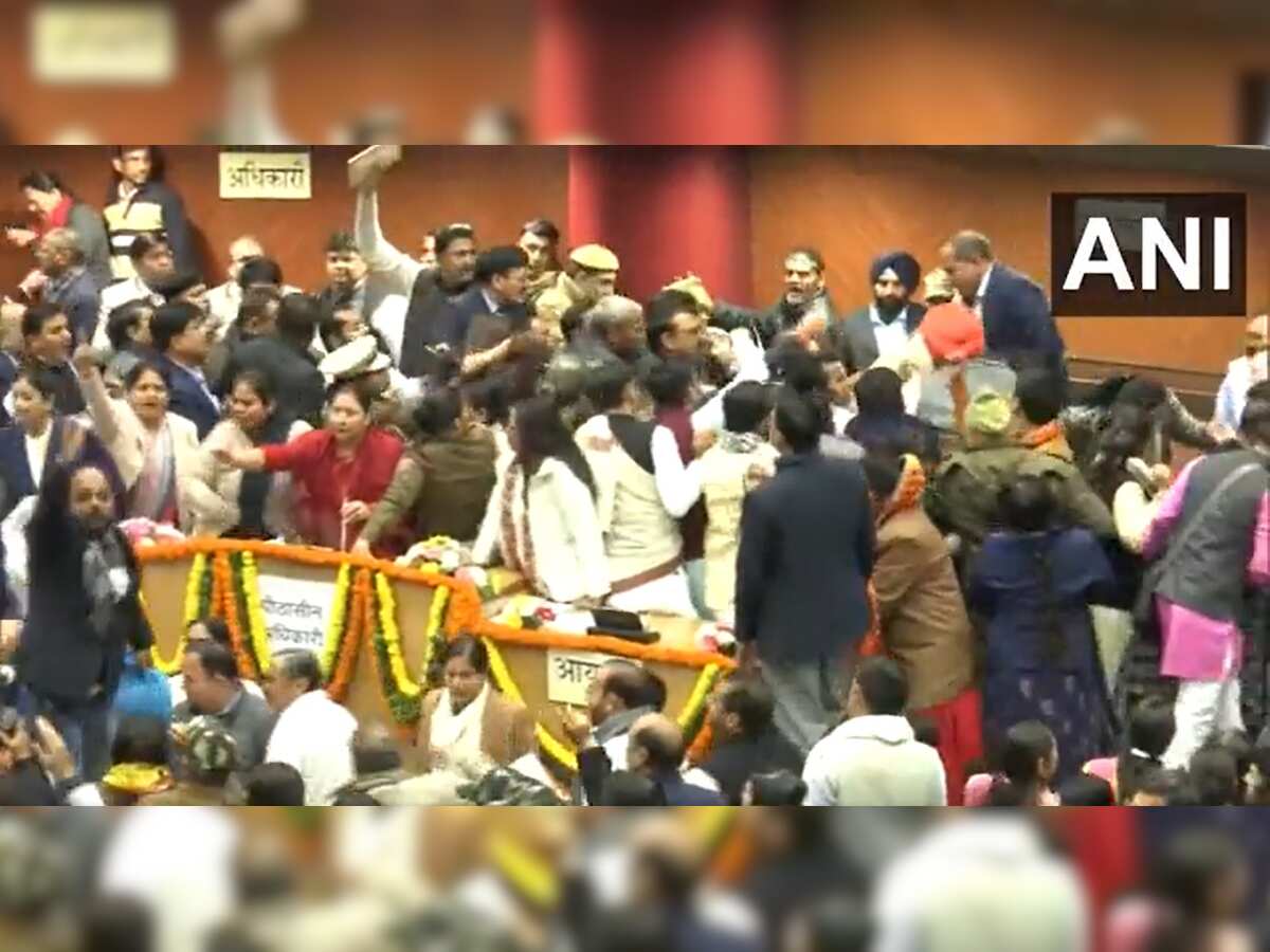 MCD House adjourned as AAP, BJP councillors clash | Zee Business