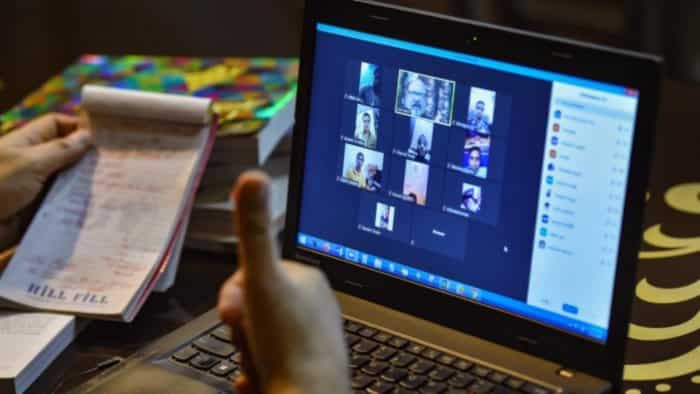 How digital revolution is transforming learning by incorporating future ...