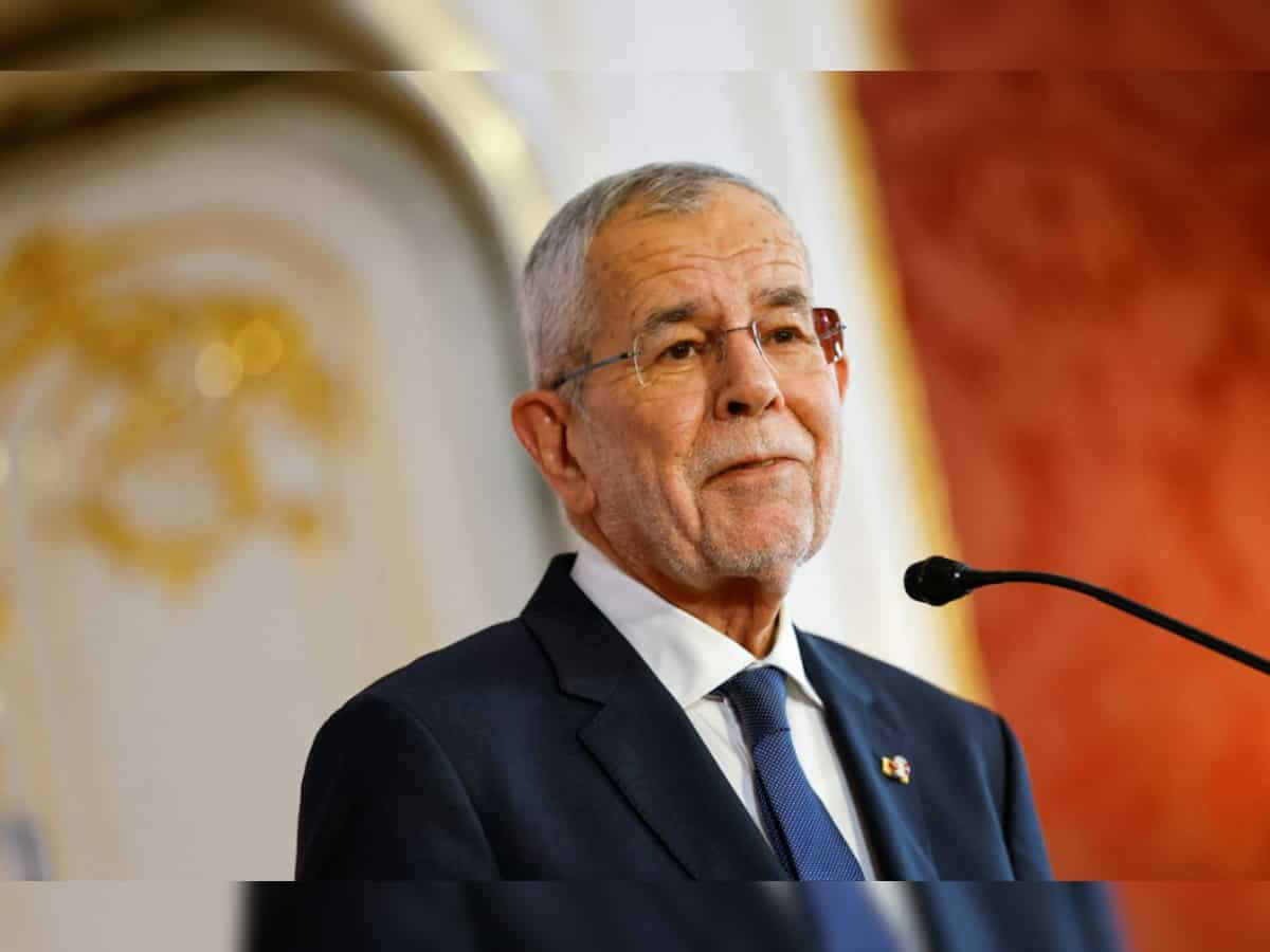 Austrian President Alexander Van der Bellen was sworn in, inaugurating ...