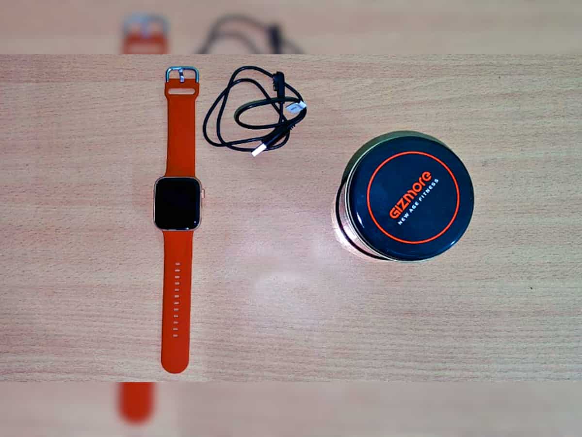 Gizmore Cloud Smartwatch Unboxing and First Impression: Rotating crown ...