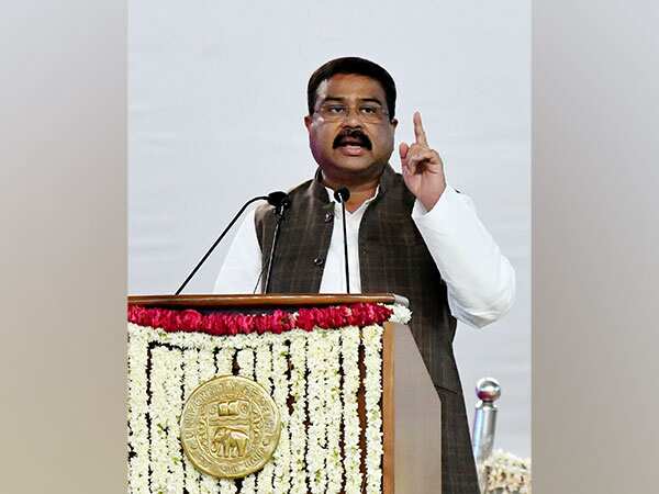 SATHEE - free coaching platform for NEET, JEE, UPSC aspirants launched | Zee Business