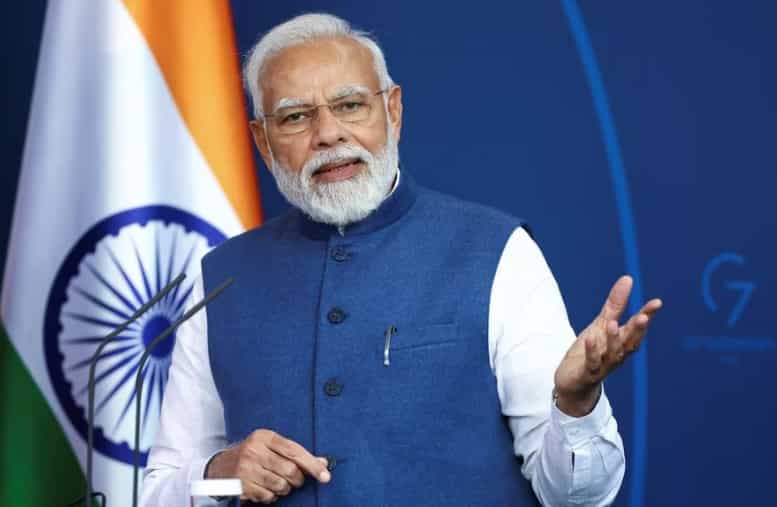 PM Modi meets Nokia chief Pekka Lundmark in Delhi | Zee Business