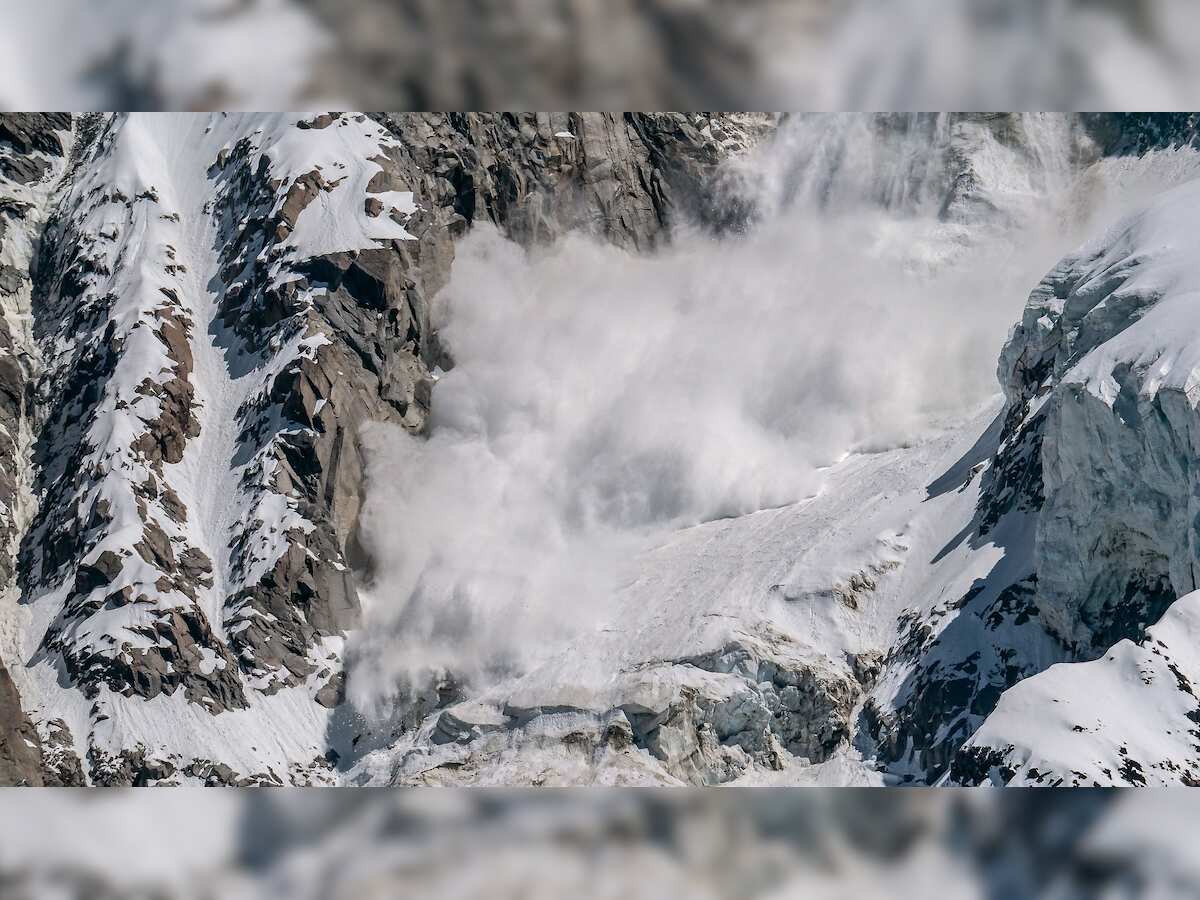Sikkim Avalanche: Six tourists dead, 11 injured in Nathula region | Zee ...