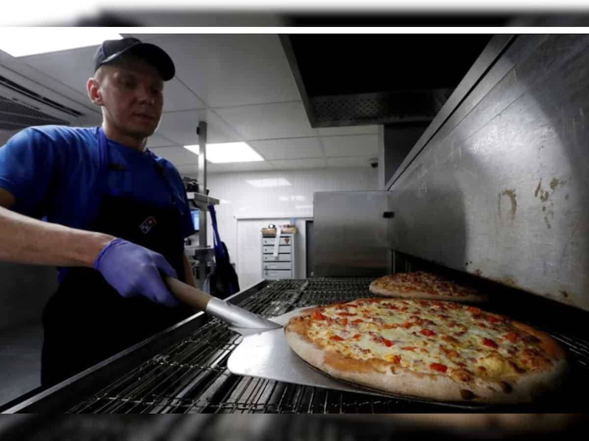 Papa John's expands partnership with PJP Investments to open 650 ...