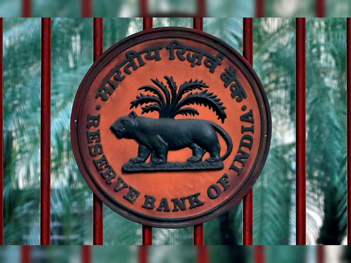 RBI to be on a prolonged pause, may cut rates in early 2024: Analysts ...
