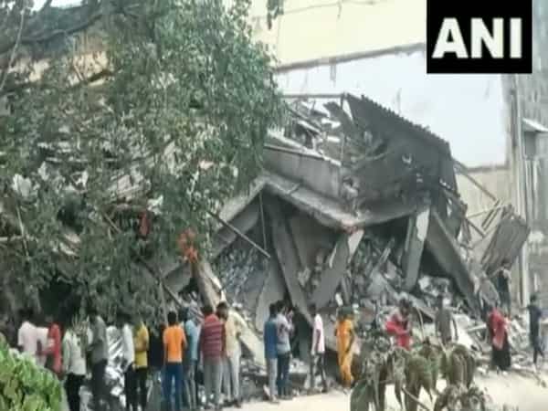 Maharashtra building collapse: Man rescued after 18 hours, search and ...