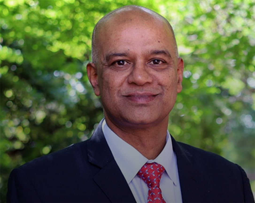 Indian-American named dean of top B-school in South Carolina | Zee Business