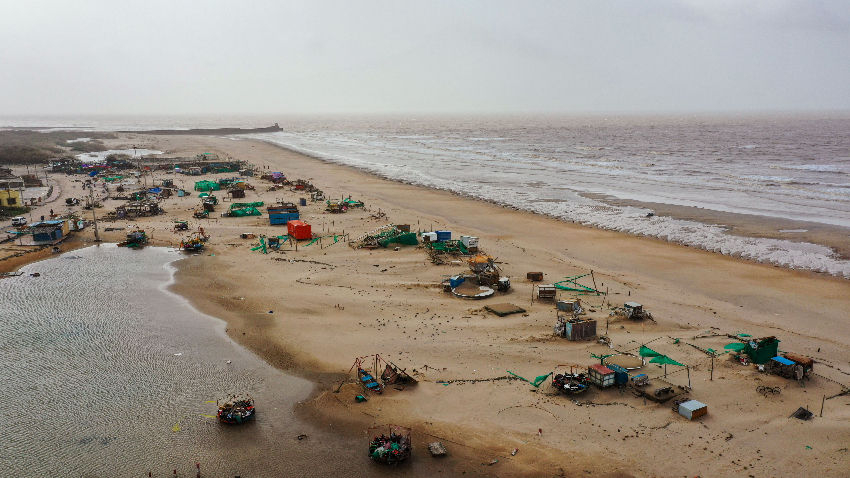 Cyclone Biparjoy Imd Issues Heavy Rainfall Warning For Multiple States