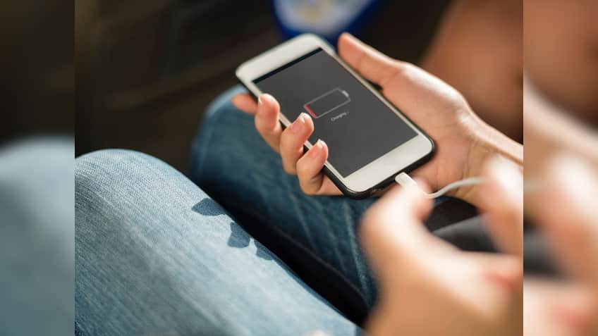 Follow these tips to improve battery life of your smartphone