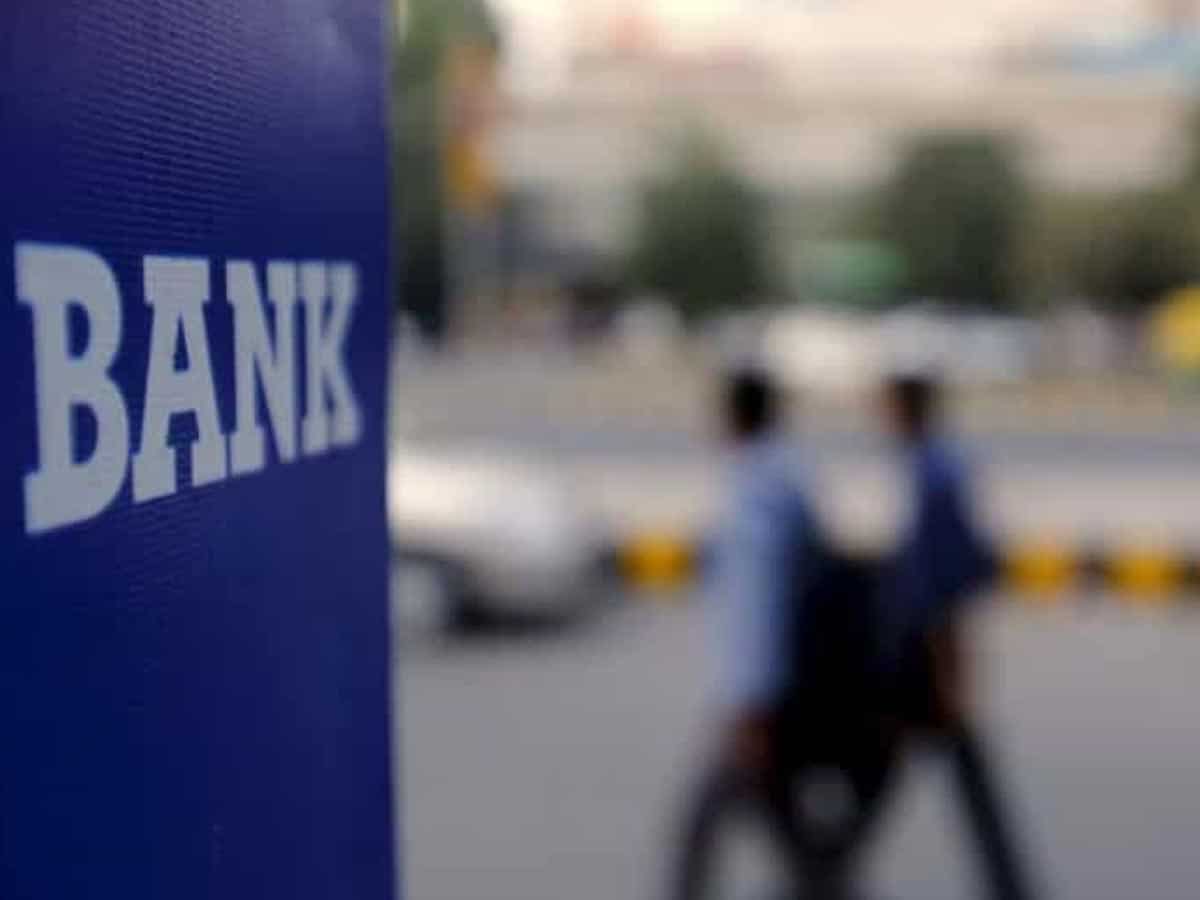 From SBI, PNB, HDFC Bank to IDFC: A summary of bank mergers in India's corporate history | Zee ...